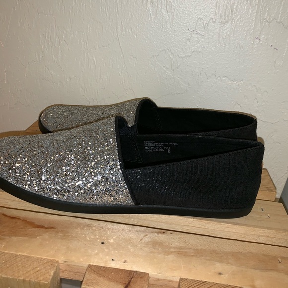 Yellow Box | Shoes | Nwot Yellow Box Parkon Sparkle And Chill | Poshmark